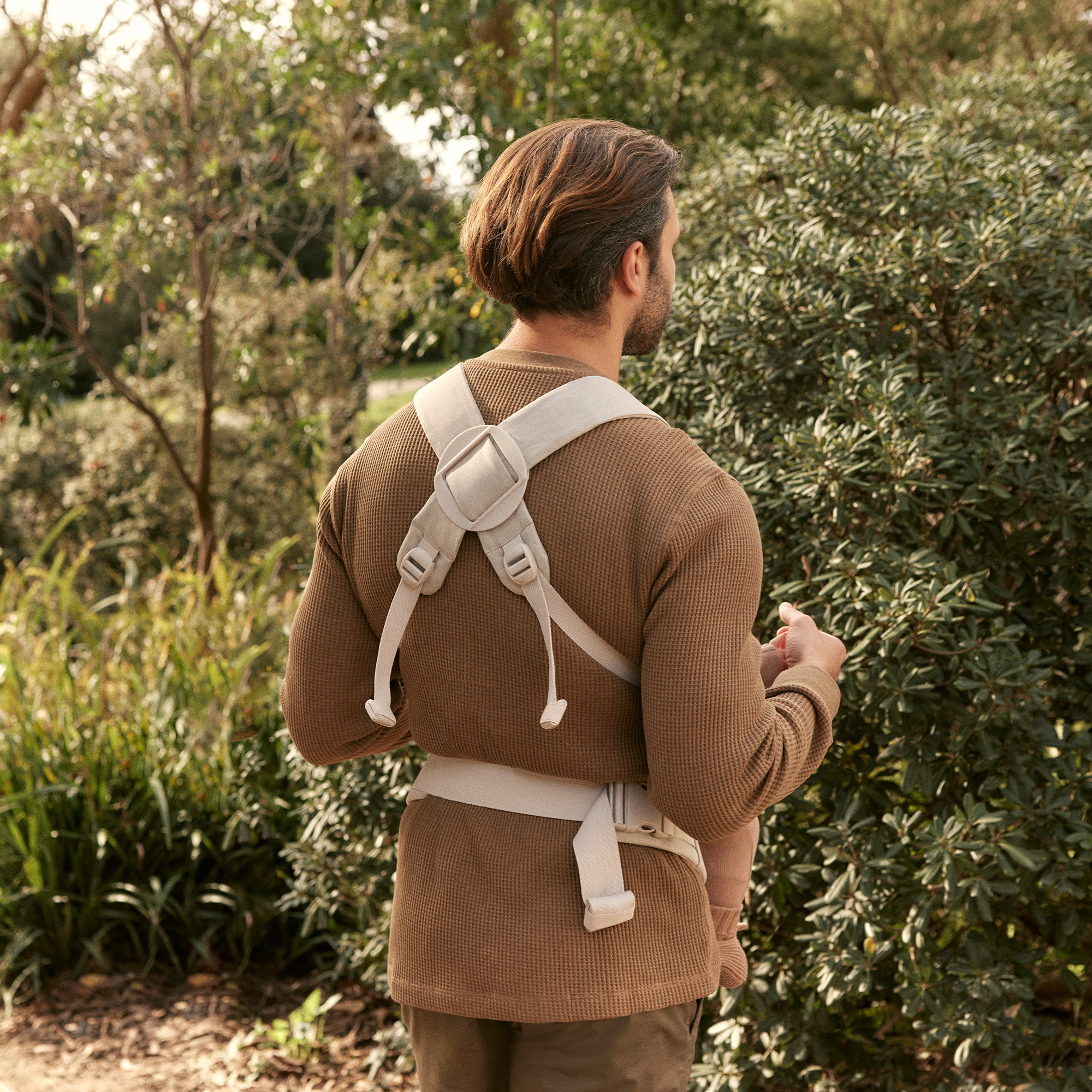 Babybee Joey Carrier - Sand by Babybee | the memo – The Memo
