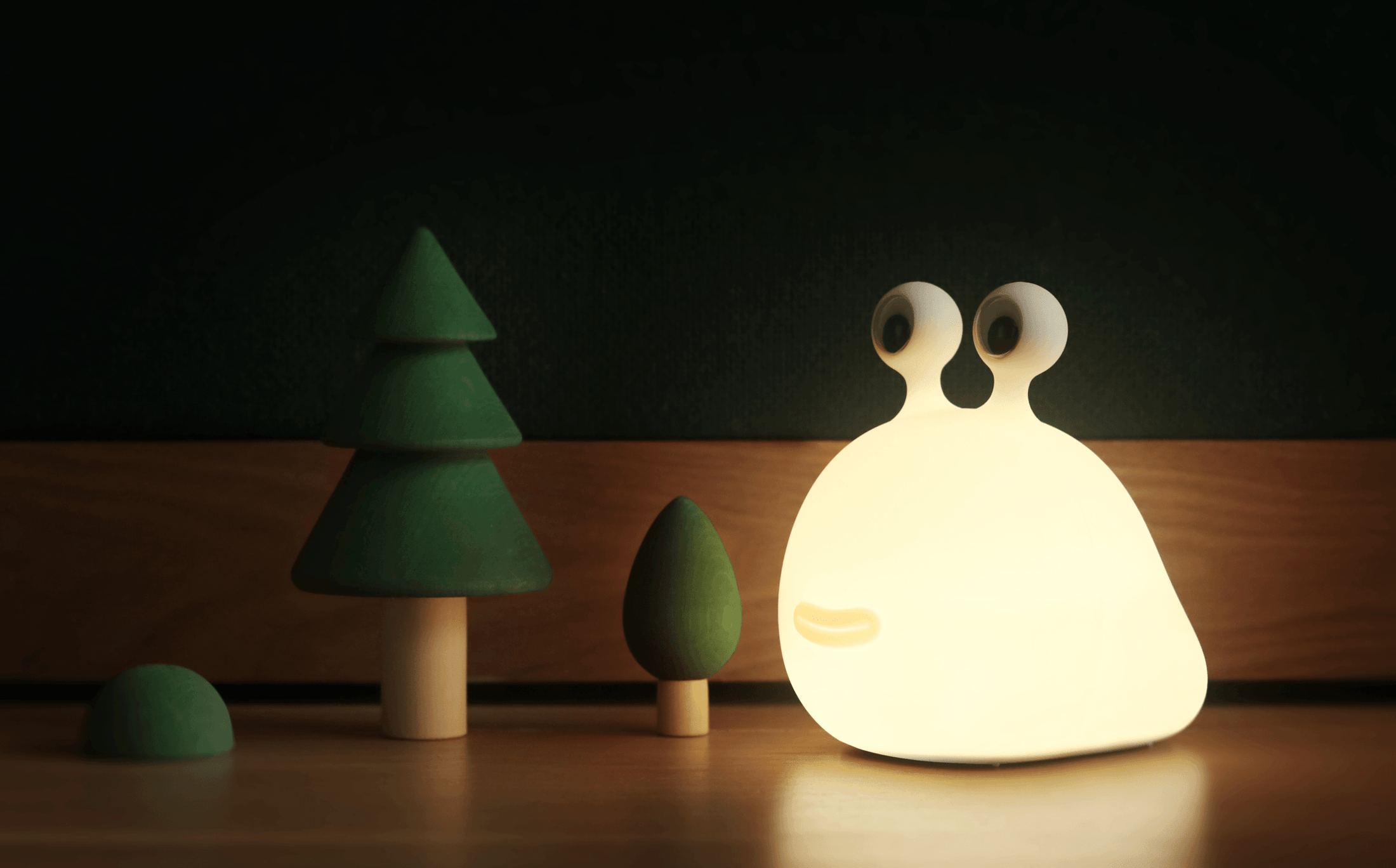 Sluggy Night Light by One Simple Concept | the memo – The Memo